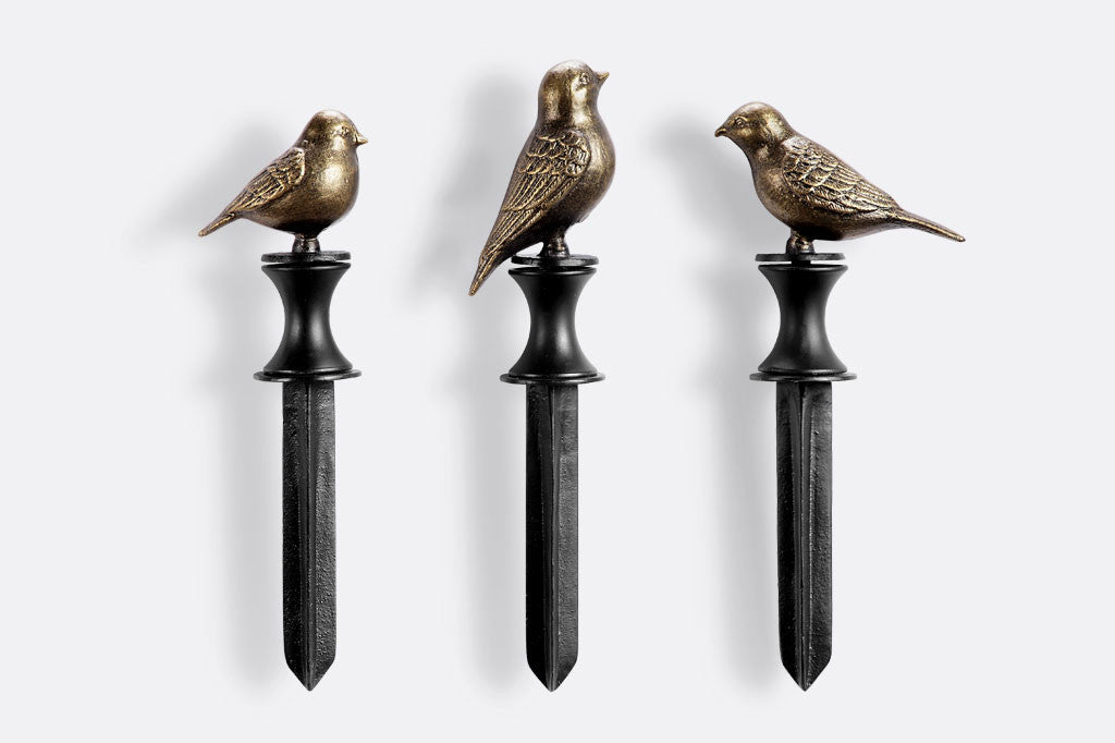 Prancing Bird Hose Guard – Viridian Bay